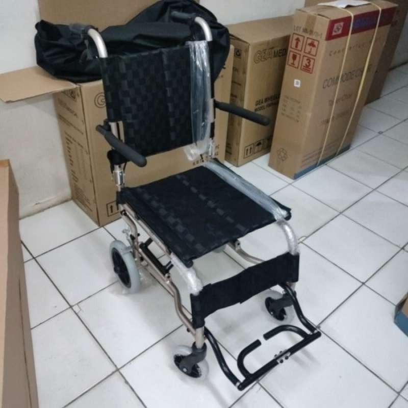 Promo KURSI RODA TRAVELING GEA FS.804 / KURSI RODA UMROH BISA MASUK ...