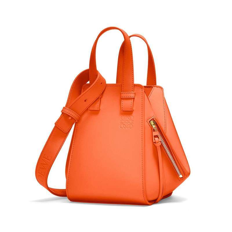 4 Cara Membedakan Tas Loewe Asli dan Palsu - Blibli Friends