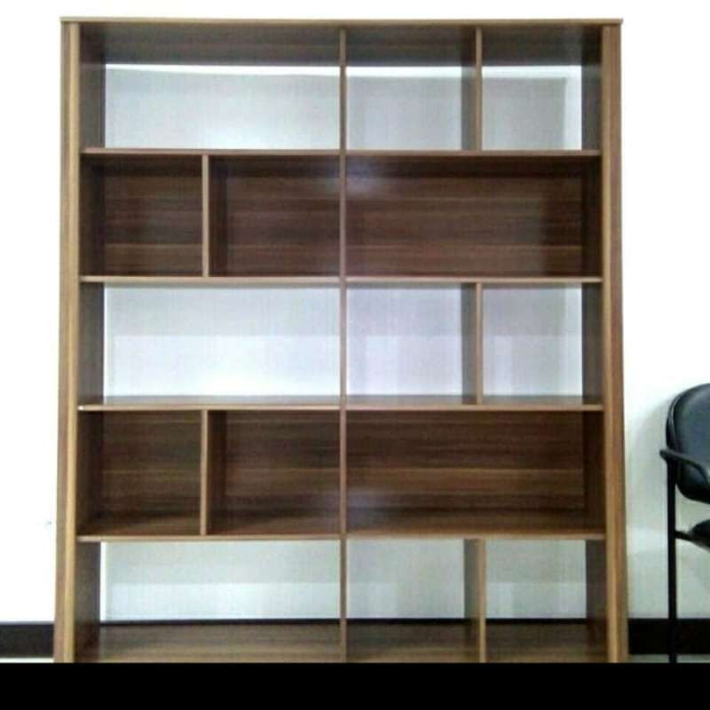 Promo RAK BUKU LEMARI SEKAT PAJANGAN BUKU SEKOLAH DAN KANTOR Diskon 17% ...