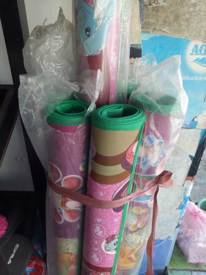 Jual Tikar Plastik Lantai Gulung Motif 100x150 Avidah Di Seller Avidah ...
