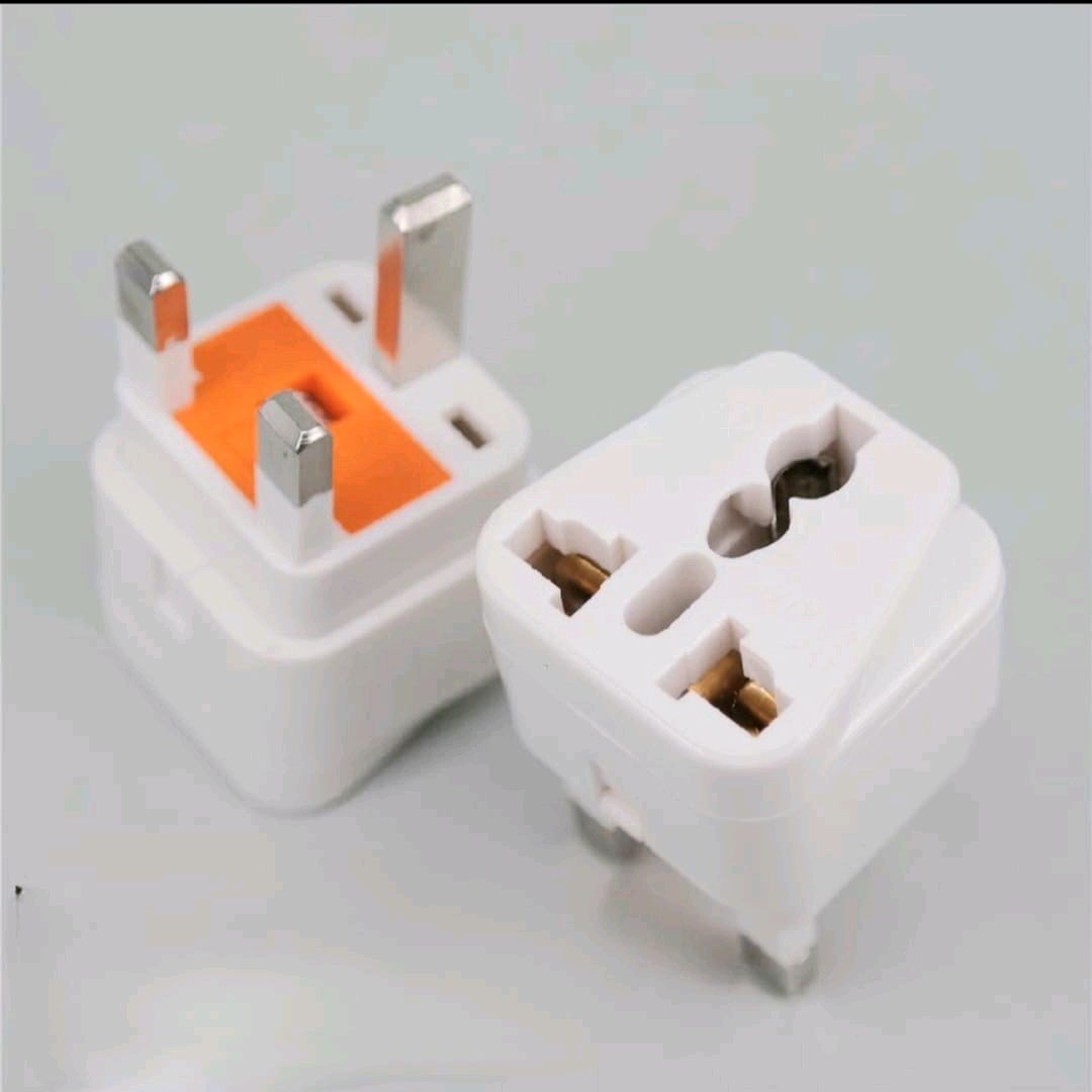 Jual Universal Travel Adaptor 3 kaki konverter adapter Over Steker ...