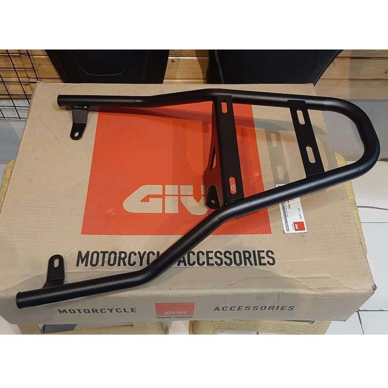 Jual GIVI Bracket Box Motor VESPA GTS 150/300 - Breket Givi [Terima ...