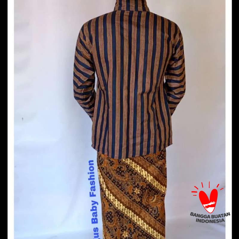 Jual Baju Surjan Lurik Adat Jawa Warna Biru Set Jarik Blangkon Di ...