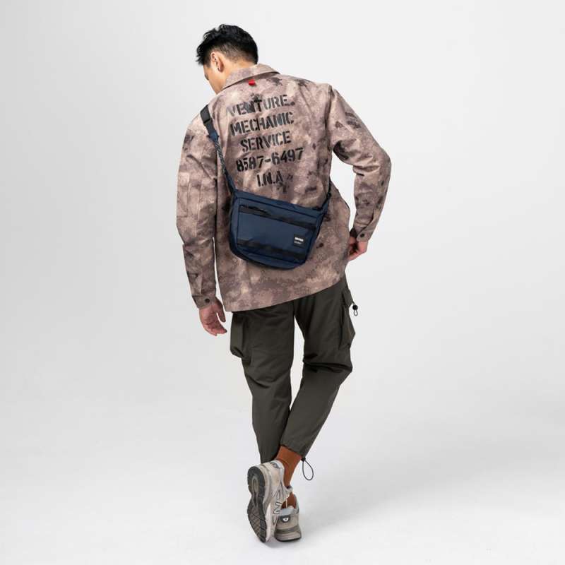 Jual Bodypack Clipbar Shoulder Bag di Seller Bodypack - Marketplace ...