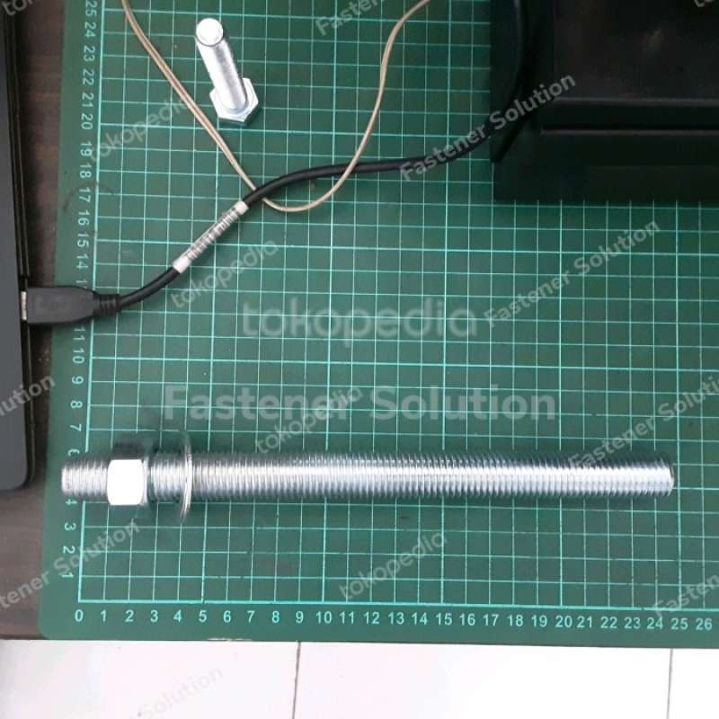 Promo Angkur Full Drat Stud Bolt Baja 8.8 M20 X 275 mm Galvanis Custom ...