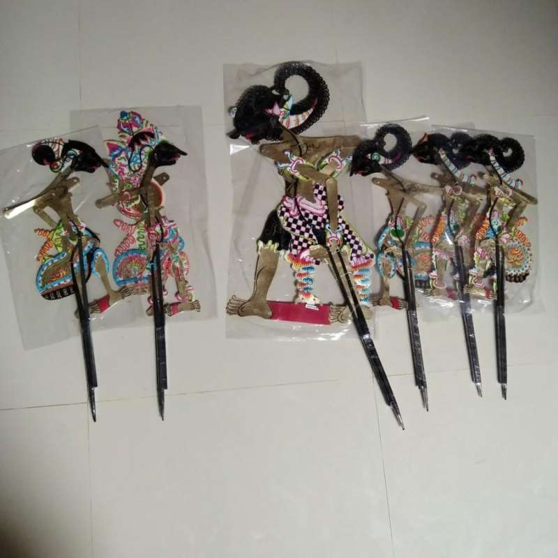 Jual Satu Set Wayang Kulit Pandawa Lima Dan Kresna Di Seller Manunggal ...