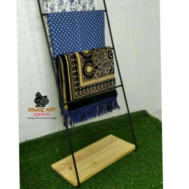 Promo Ladder Hanger Besi Kayu Unik - Rak Tangga kayu - Gantungan Besi ...