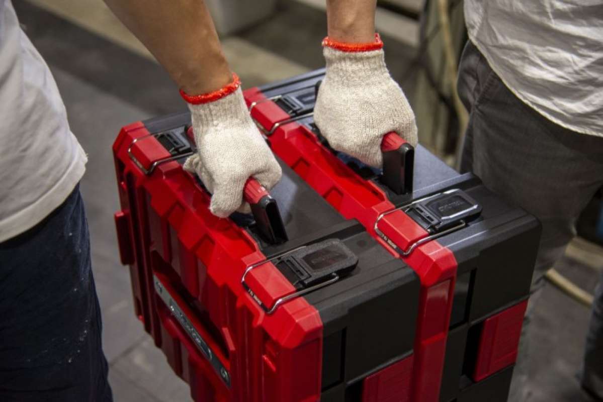 Promo Toolbox Perkakas 15L Stackable Tool Box 1 Tray Metal Locks TB-1 Shuter Diskon 23% di ...