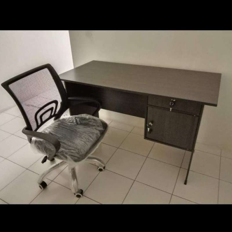 Jual Meja Besar Meja Tulis Meja Kasir Meja Kerja di Seller Tunnel store ...