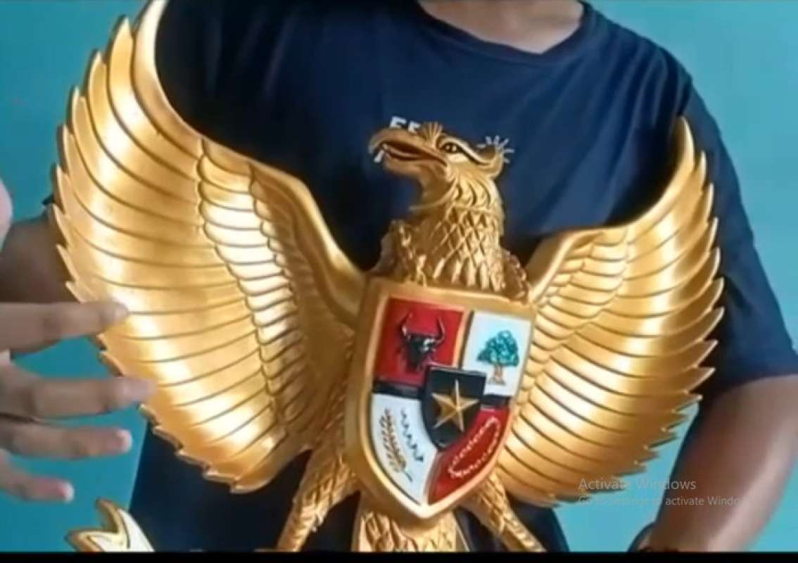 Jual Lambang Garuda Pancasila Bahan Fiber Ukuran 40 x 46 cm di Seller ...