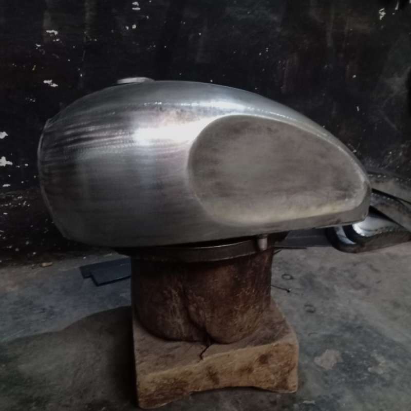 Promo tangki british triumph,tangki custom,tangki british,tangki binter ...