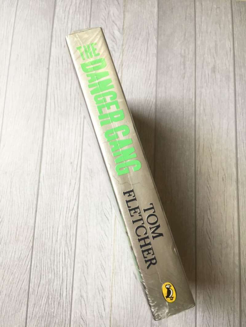 Promo The Danger Gang By Tom Fletcher, Shane Devries Diskon 23% Di ...