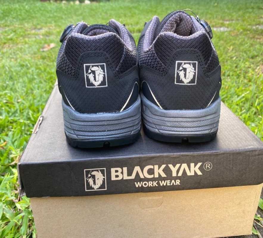Promo Safety Shoes Black Yak Safety Boa Diskon 23% Di Seller Cv. Kenesi ...
