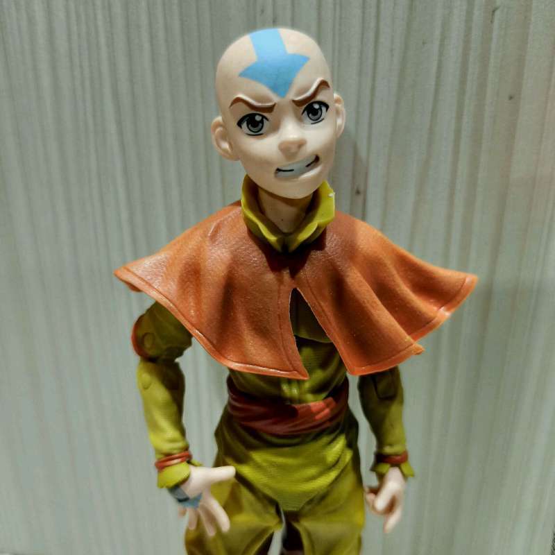 Jual mainan figure avatar the last air bender white eyes dc multiverse ...