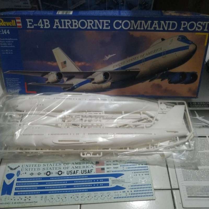 Jual Pesawat E-4b Airborne Command Post 1/144 Model Kit Revell Sale Di ...