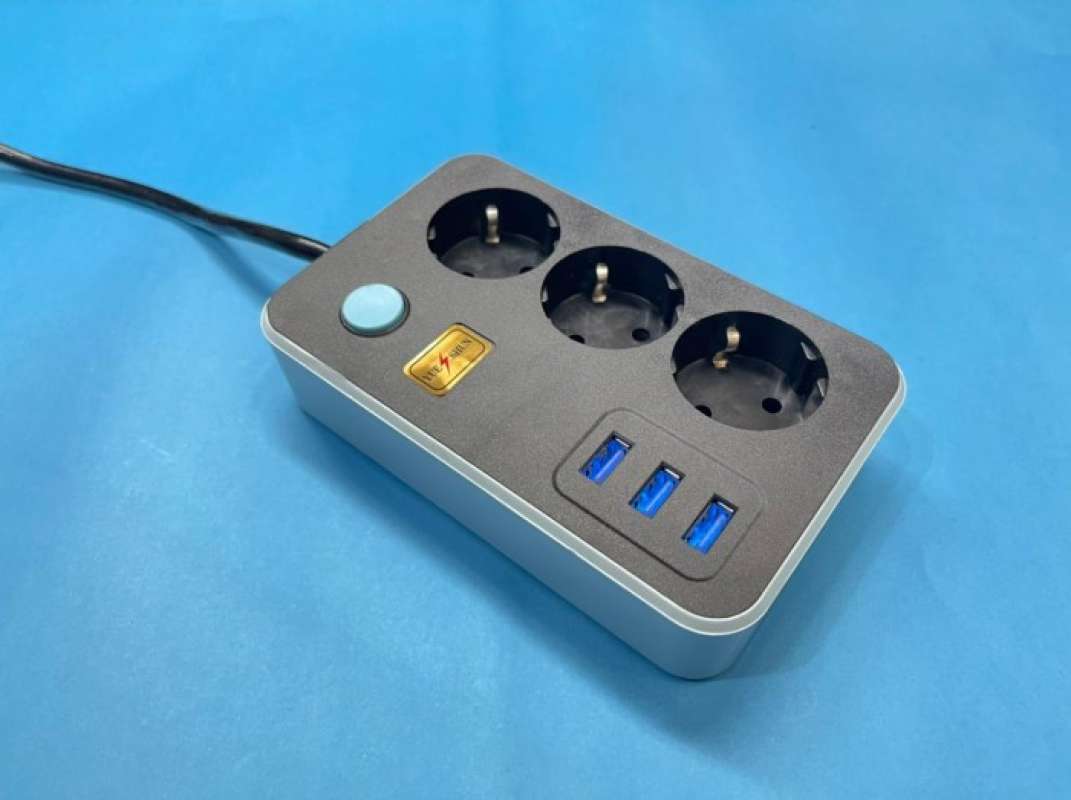 Jual Stop Kontak USB 3 Port Colokan Listrik 3 Lubang 1.8 Meter di ...