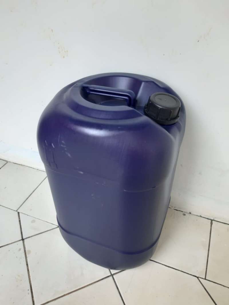 Promo Jerrycan Baru 20 25 30 Liter L Jirigen Plastik Drigen Jerigen ...