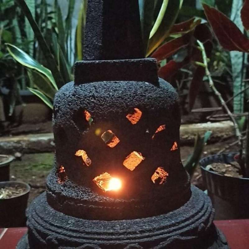 Jual Miniatur Stupa Candi Borobudur Batu Gunung Merapi / Candi Ukuran ...
