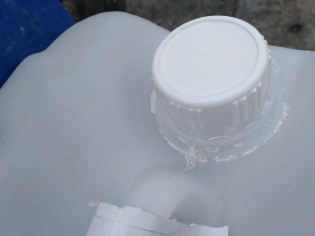 Promo jerigen 10 liter putih derigen gentong air minyak dirigen jirigen ...