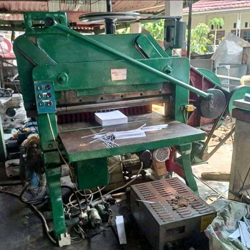 Jual Mesin Potong kertas Manual Ukuran 70cm di Seller TokoBerkatSejati ...