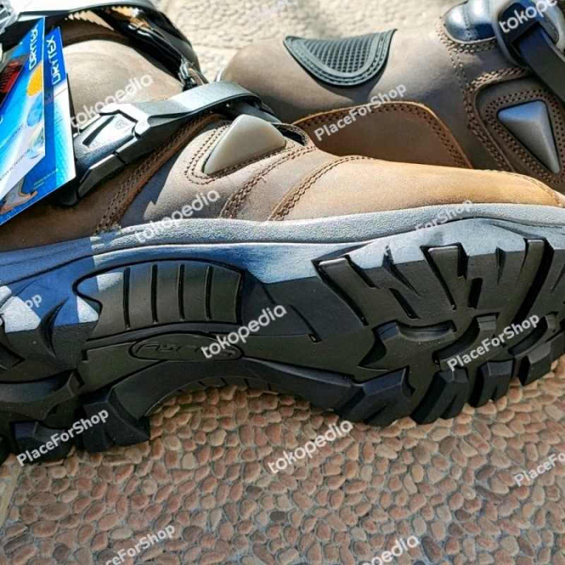 Promo Sepatu Touring Motor Forma Adventure Low Brownwaterproof ...