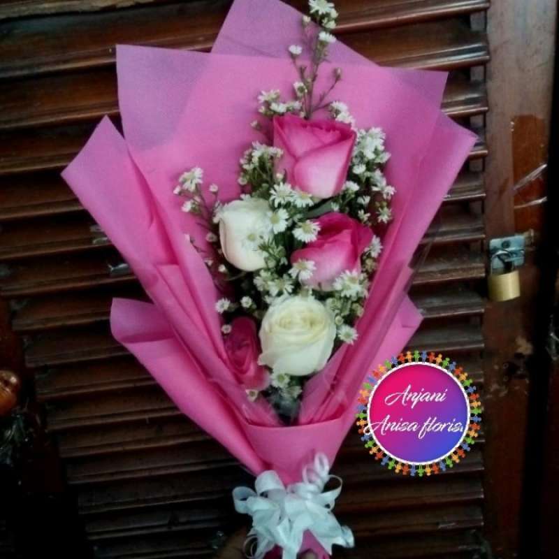 Promo Bunga Hand Buquet/untuk Hadiah/bunga Wisuda/bunga Ulang Tahun ...