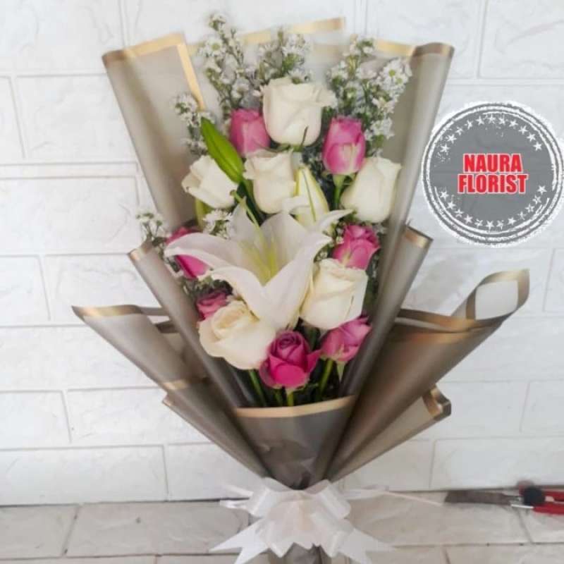 Promo Bucket Bunga/mawar Dan Lili/ Bunga Ultah/bunga Mawar/ Buket ...