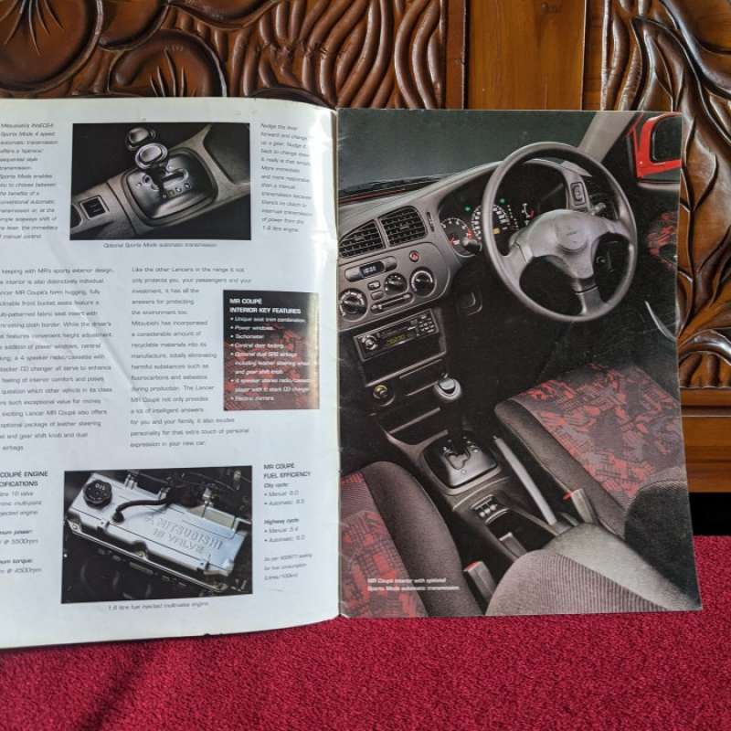 Jual Brosur Buku Mitsubishi Lancer Lengkap Mobil Lama Otomotif Booklet ...