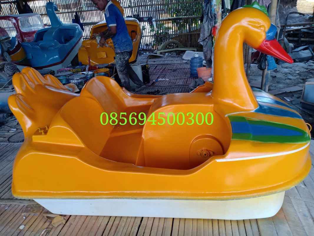 Jual Perahu Angsa Gowes/perahu Karakter Hewan,perahu Bebek Siyap Kirim ...
