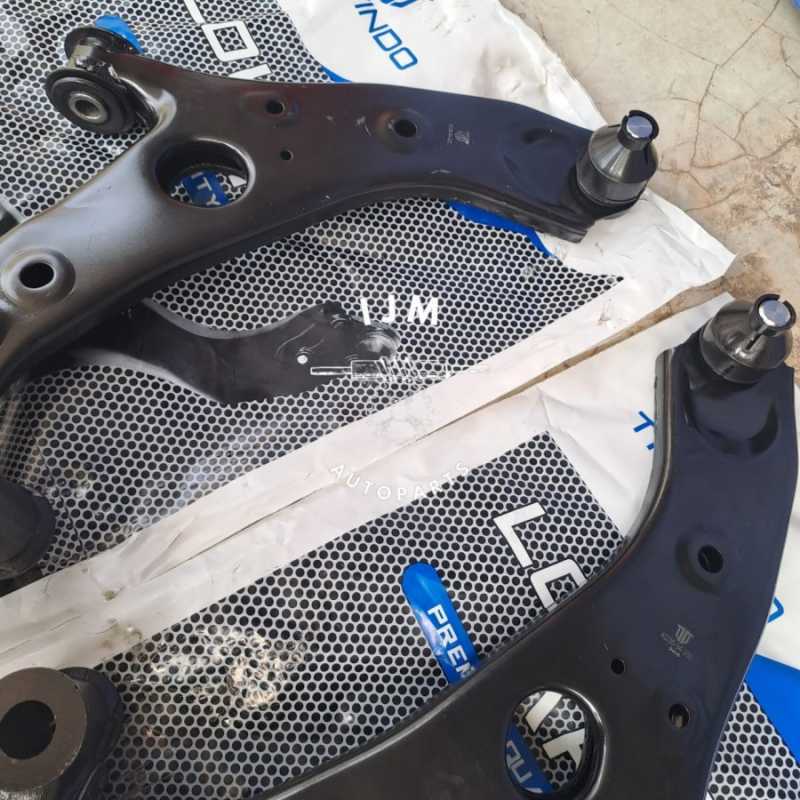 Jual Lower Arm Sayap Ball Joint Mazda Cx5 Cx-5 2012 - 2016 Trivindo Di ...