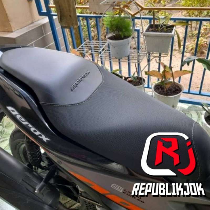 Jual Kulit Jok Aerox Logo Pres Bahan Original Di Seller Tombstone ...