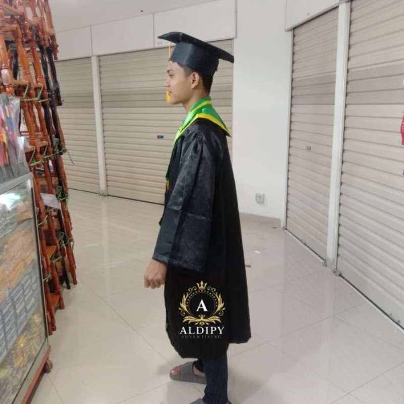 Promo Toga Wisuda Sd Paket Lengkap Warna Samir Hijau List Kuning ...
