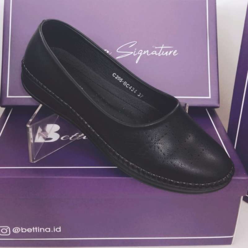 Jual Sepatu Ringan Wanita Bettina Original - Hitam 38 Di Seller ...