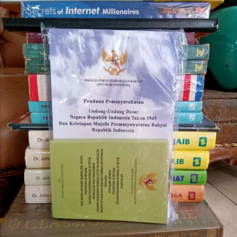 Jual Ori Panduan Pemasyarakatan Uud Negara Ri 1945 & Ketetapan Mpr Ri Di Seller Circlet ...