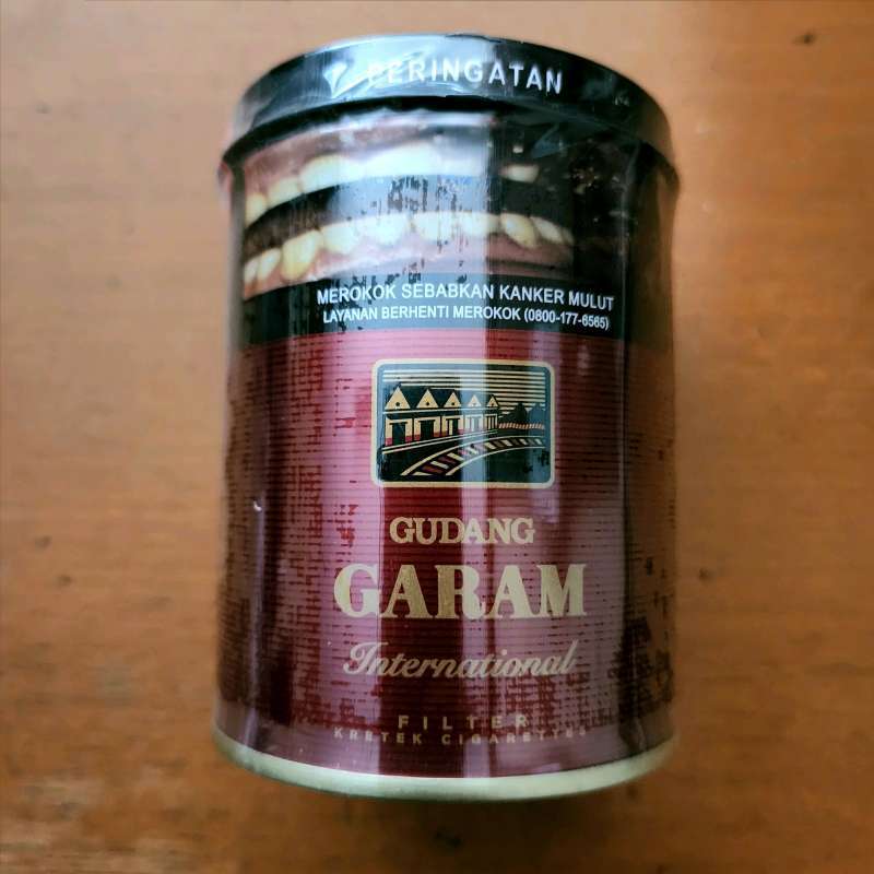 Jual Rokok Gudang Garam Filter International Garpit Kaleng 50 Batang Di ...