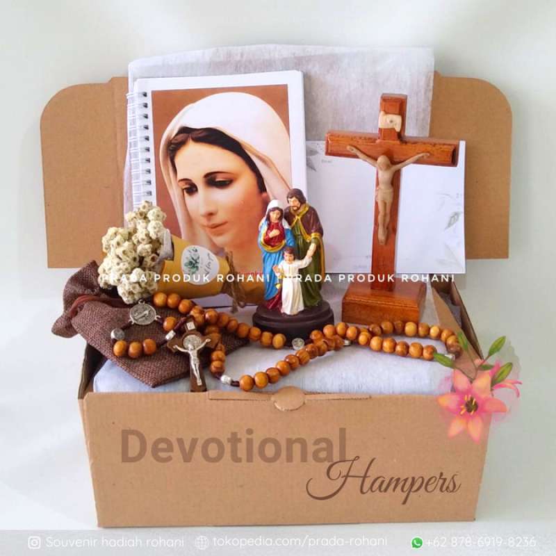 Jual Kado Rohani/souvenir Rohani/patung Keluarga Kudus/rosario Kayu ...