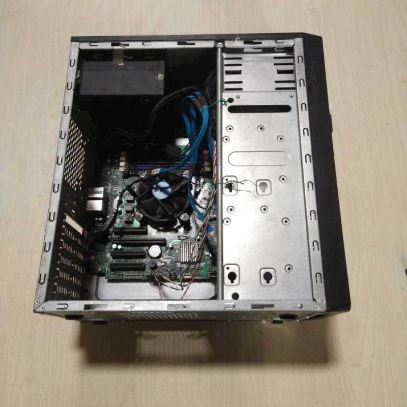 Jual Cpu Bekas Second + Casing Model Lama Pentium Kotak Casing - Random ...