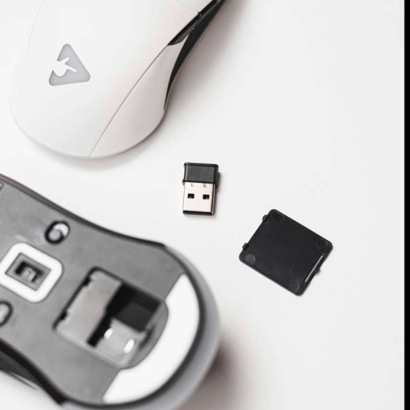 Promo Nova Ultralight Wireless Gaming Mouse 2.4Ghz By Press Play Diskon ...