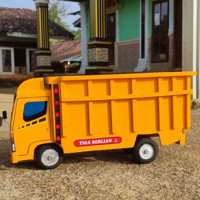Promo Miniatur mobil truk oleng kayu mobilan mainan anak truck oleng ...