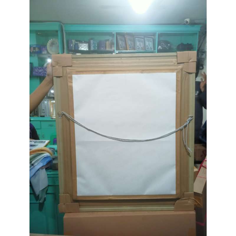 Jual Paket Cetak Foto Kanvas 40x60 Cm + Bingkai Ukir Dan Minimalis Di ...