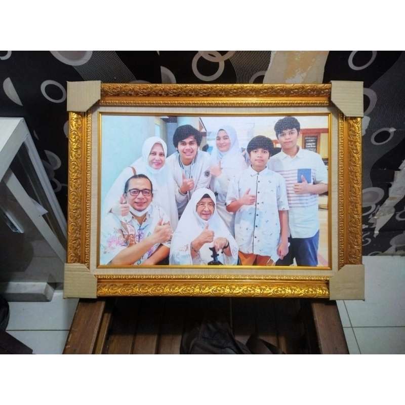 Jual Paket Cetak Foto Kanvas 40x60 Cm + Bingkai Ukir Dan Minimalis Di ...