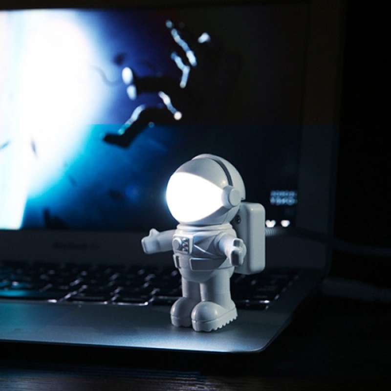 Promo Lampu Led USB Night Light Lamp Flexible Spaceman Astronaut - X01 ...