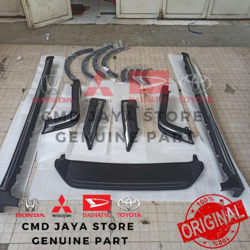 Promo Bodykit Body Kit Innova Reborn Venturer 2016-2020 Komplit Diskon ...