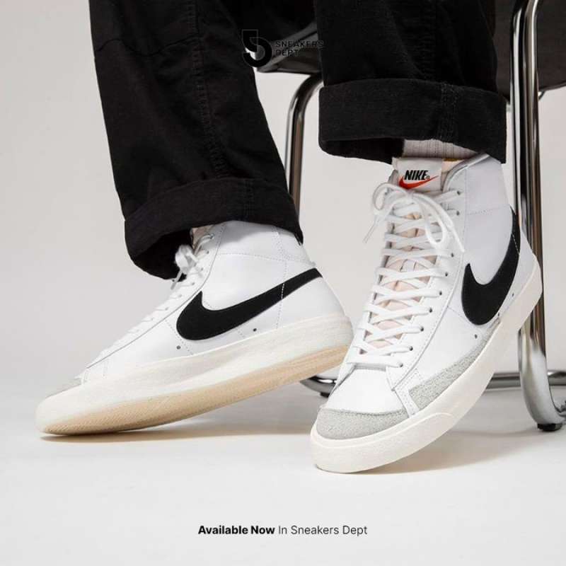 Promo Sepatu Sneakers Pria Nike Blazer Mid 77 Vntg Bq6806100 Original ...