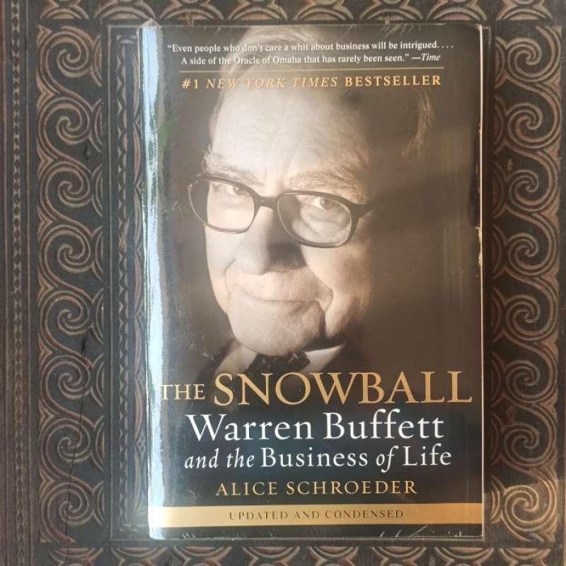 Jual The Snowball: Warren Buffett and the Business of Life di Seller ...