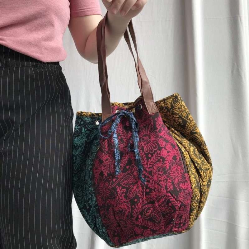 Jual Tas Batik -nigaya Batik- Tas Batik Unik Wanita Modern Eksklusif Di ...
