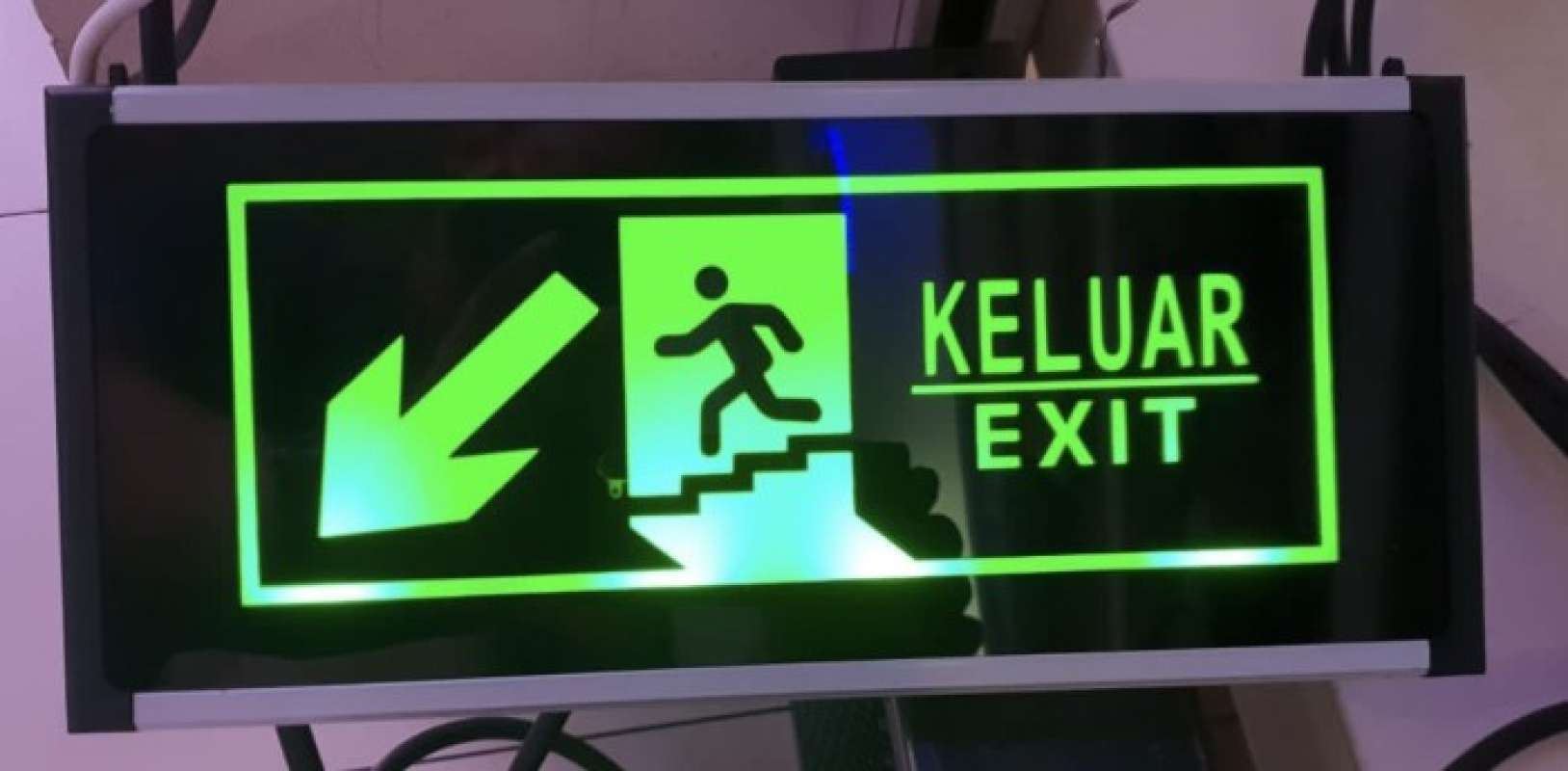 Promo Lampu Exit Tangga Darurat Emergency Panah Kiri Diskon 9% Di ...