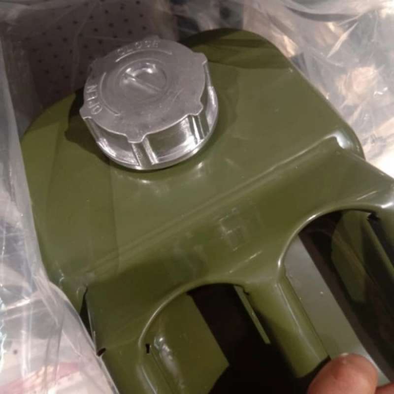 Promo KRISBOW JERIGEN BENSIN JERIGEN BESI 20 Liter Diskon 21% di Seller ...