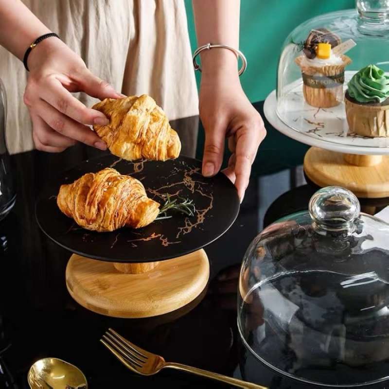 Promo Classic Cake Stand Wadah Tempat Kue Kaki Kayu Tutup Kaca Standing ...