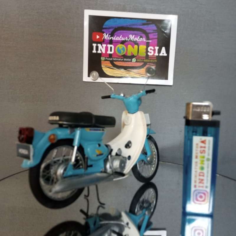 Promo Miniatur Motor C70 Skala 1/12 - Plus Box Merah Diskon 50% Di ...